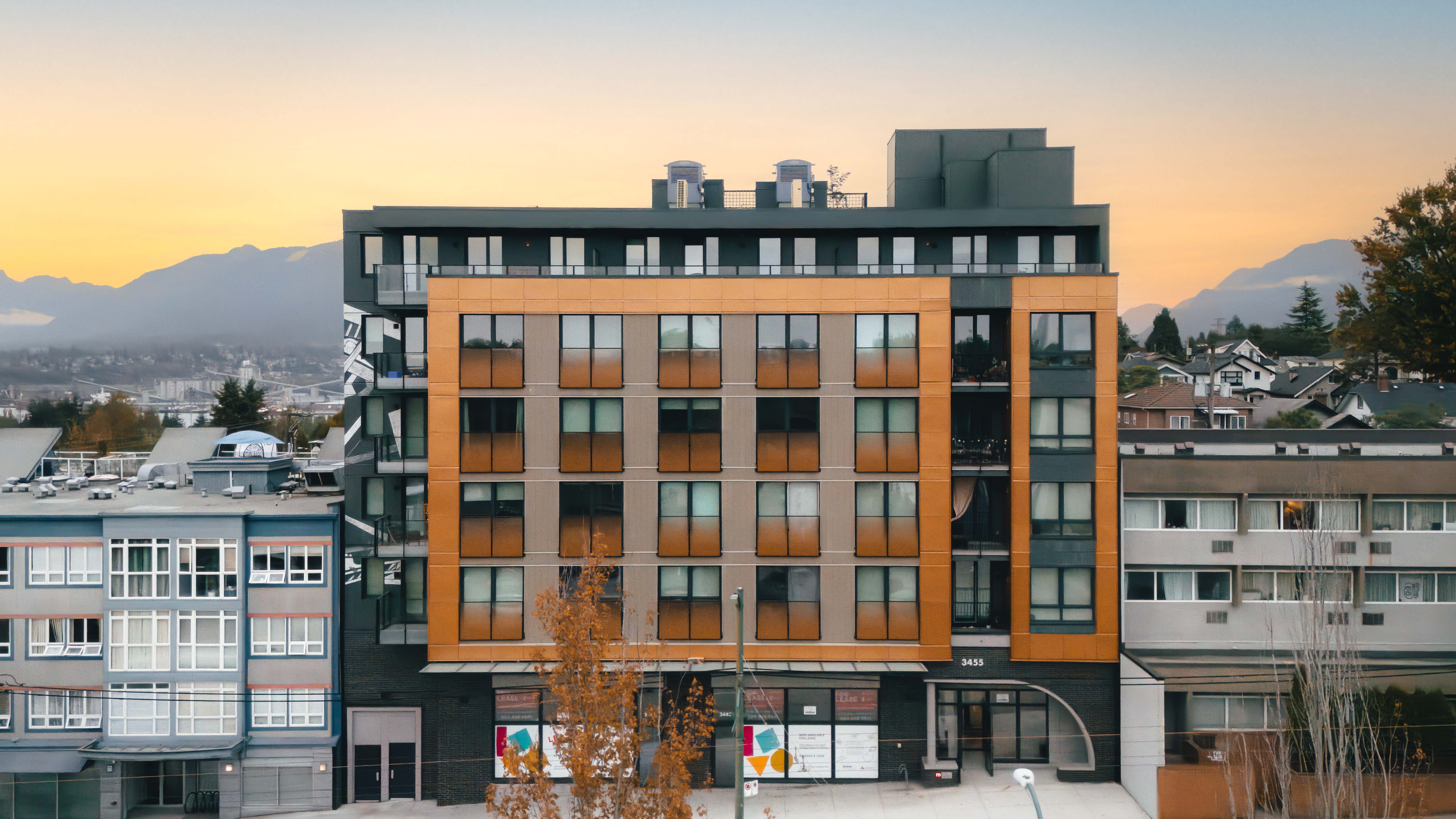 Varsa Windows & Doors